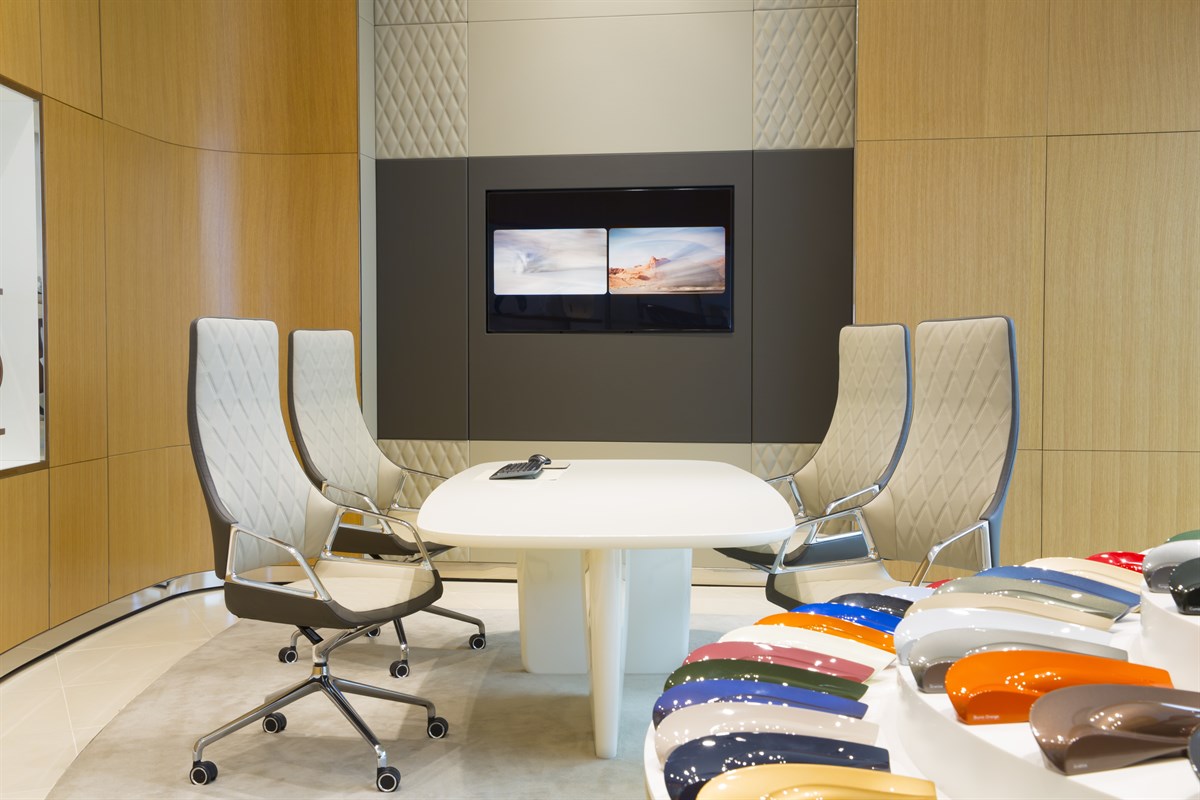 New corporate identity announced for Bentley dealers | AM-online