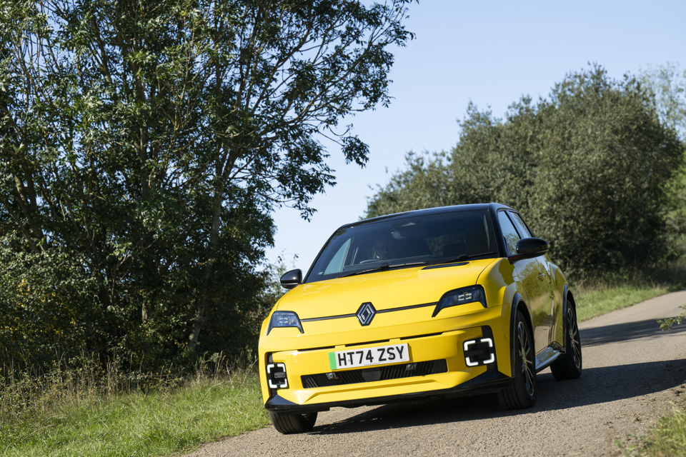 Renault 5 wins over drivers after AM Awards double success ...