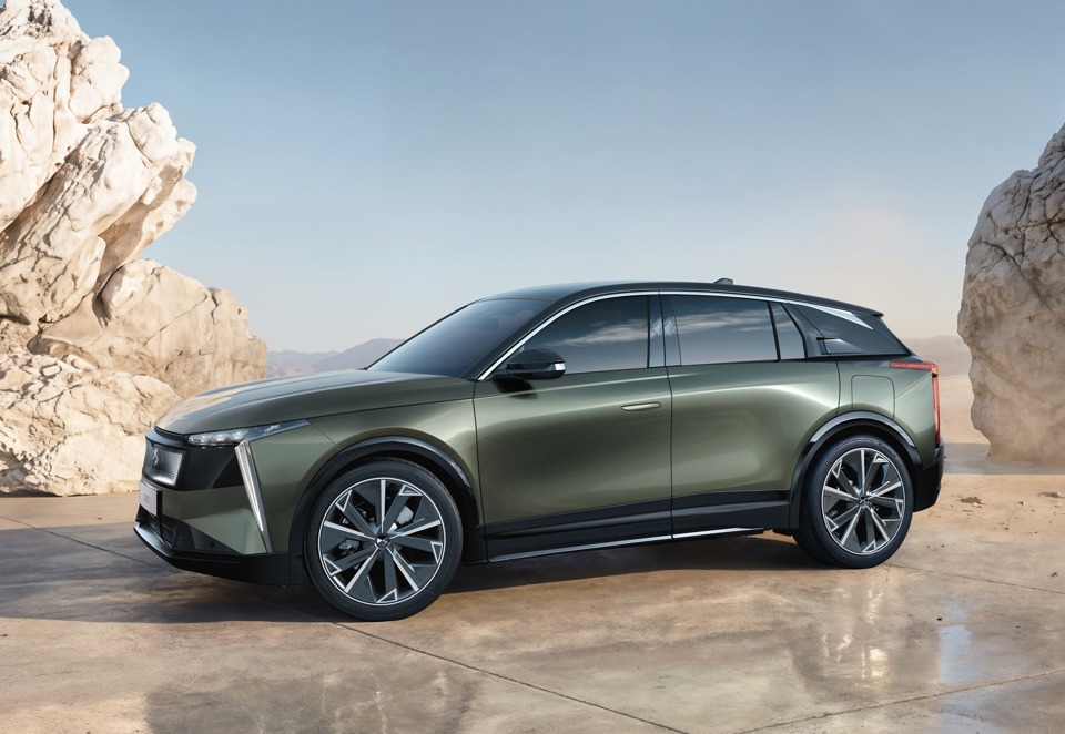 DS No7 to replace DS7 with 460 mile range EV | Manufacturer News